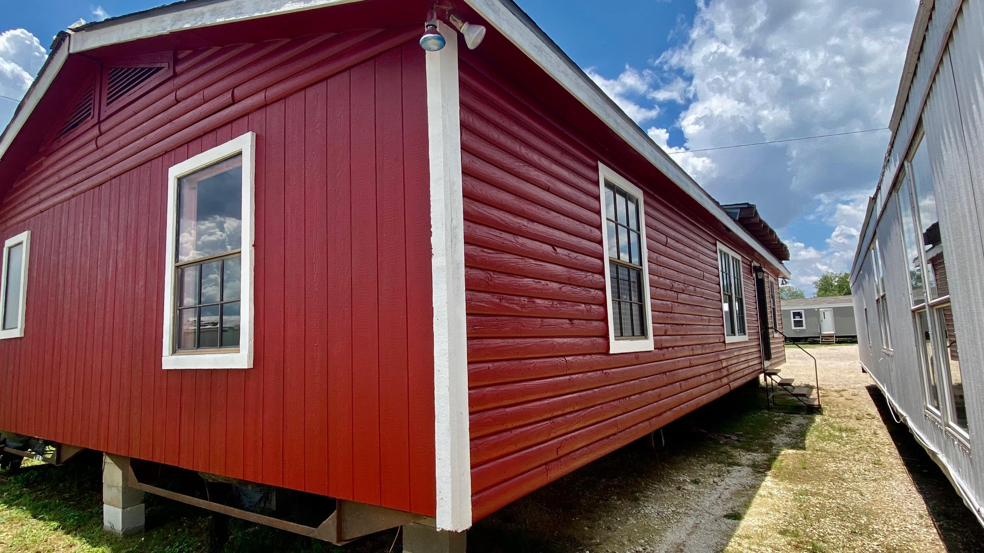 Pre-owned Fuqua Carmen For Sale by 181 South Homes Supercenter ...