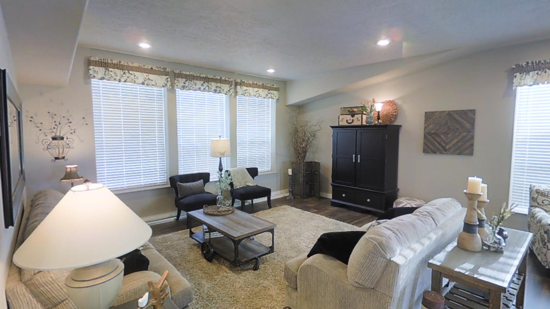 Grand Manor / 6004 by Western Modular - ManufacturedHomes.com