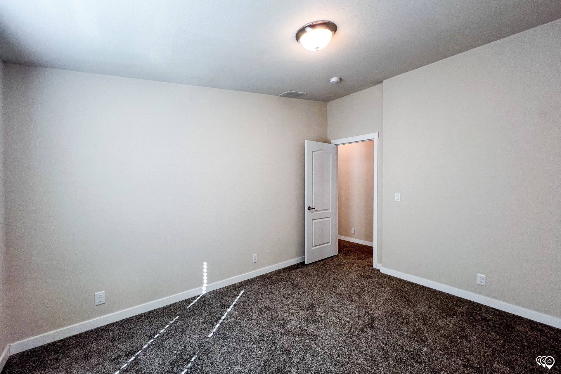 5000 Series Yellowstone 42644A from Palm Harbor Village of Medford