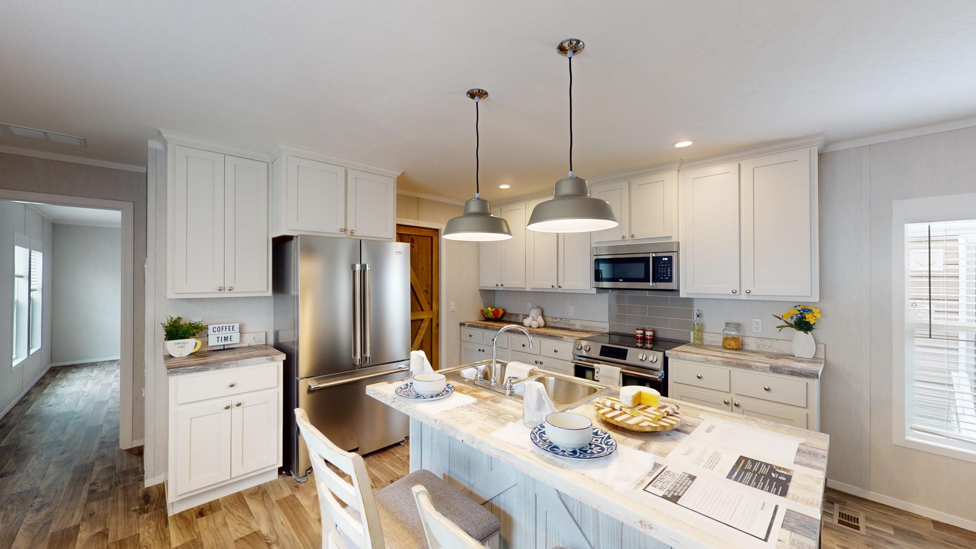 ARC / The Robin ARC1680-8000 (Standard MBR) by Lifeway Homes of Tulsa ...